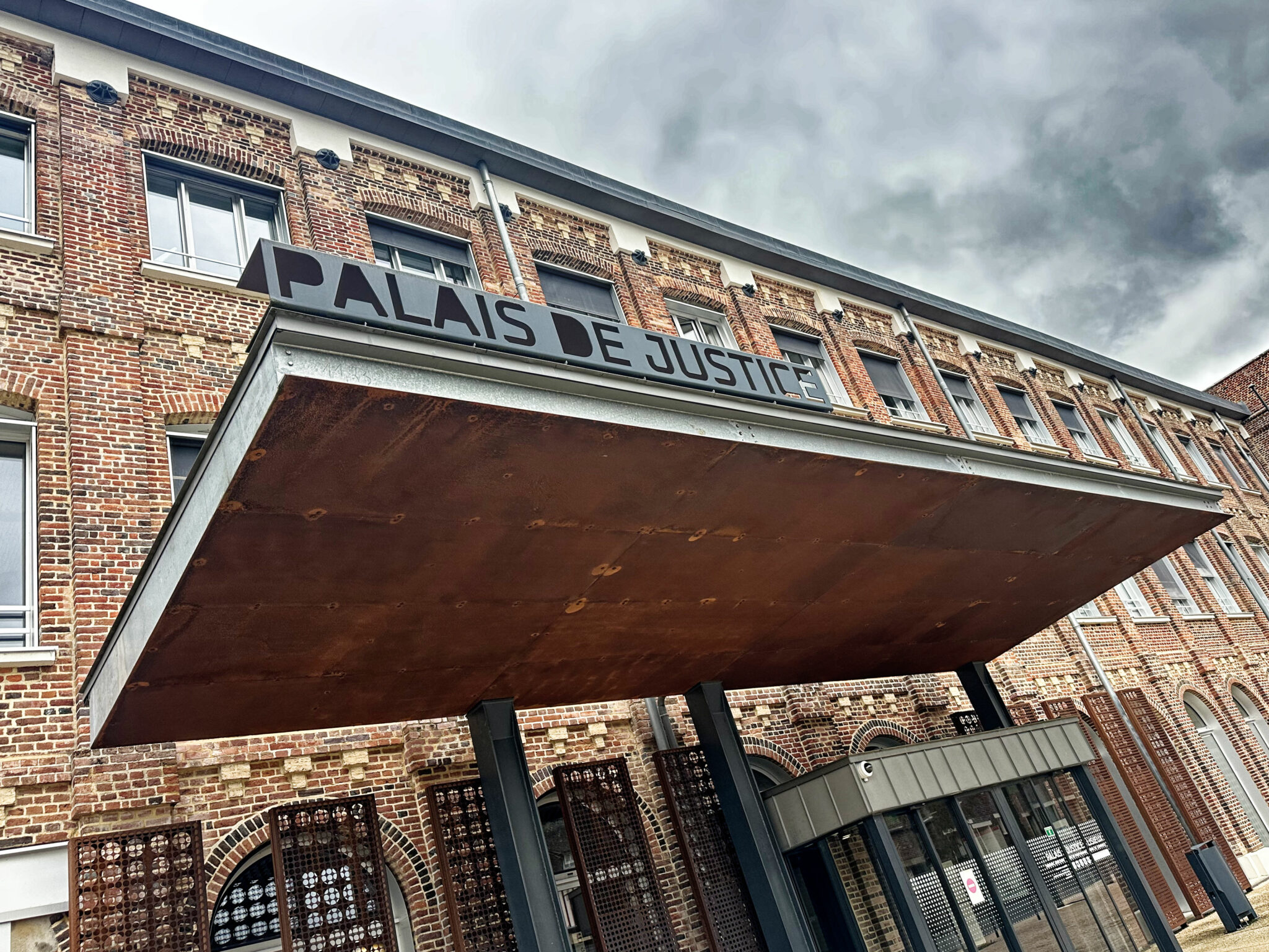 Sens interdit sans faire exprès : Quels risques ? - Etienne Lejeune ...